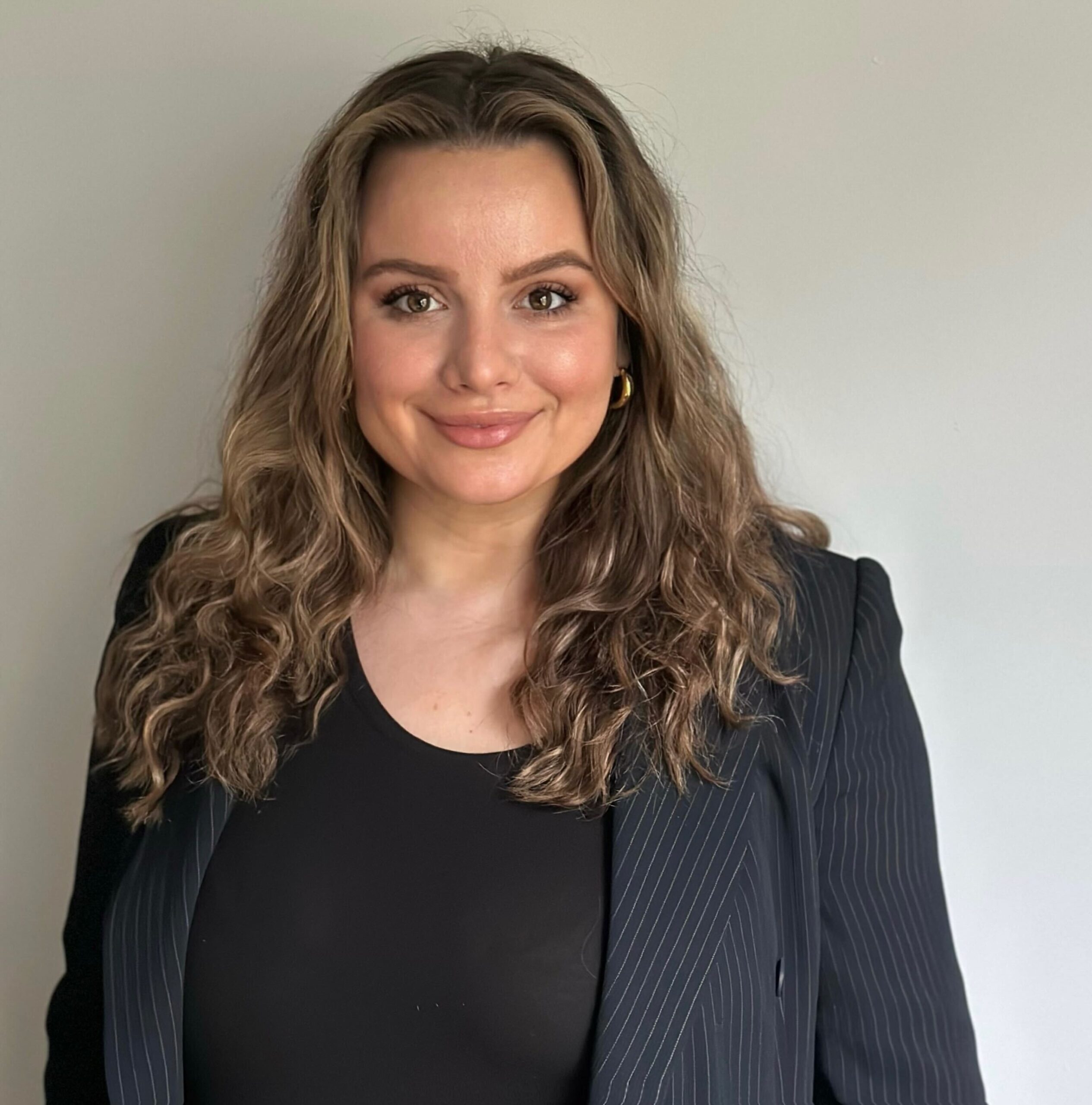 Interviews with Marketers: Liridona Lily Malota - headstartcopywriting.com
